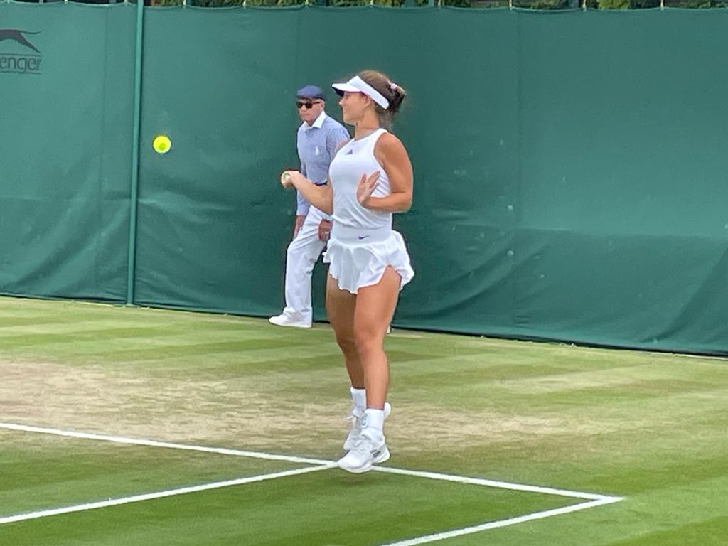 Interviu cu Maia Burcescu, jucătoarea de tenis română care face ...