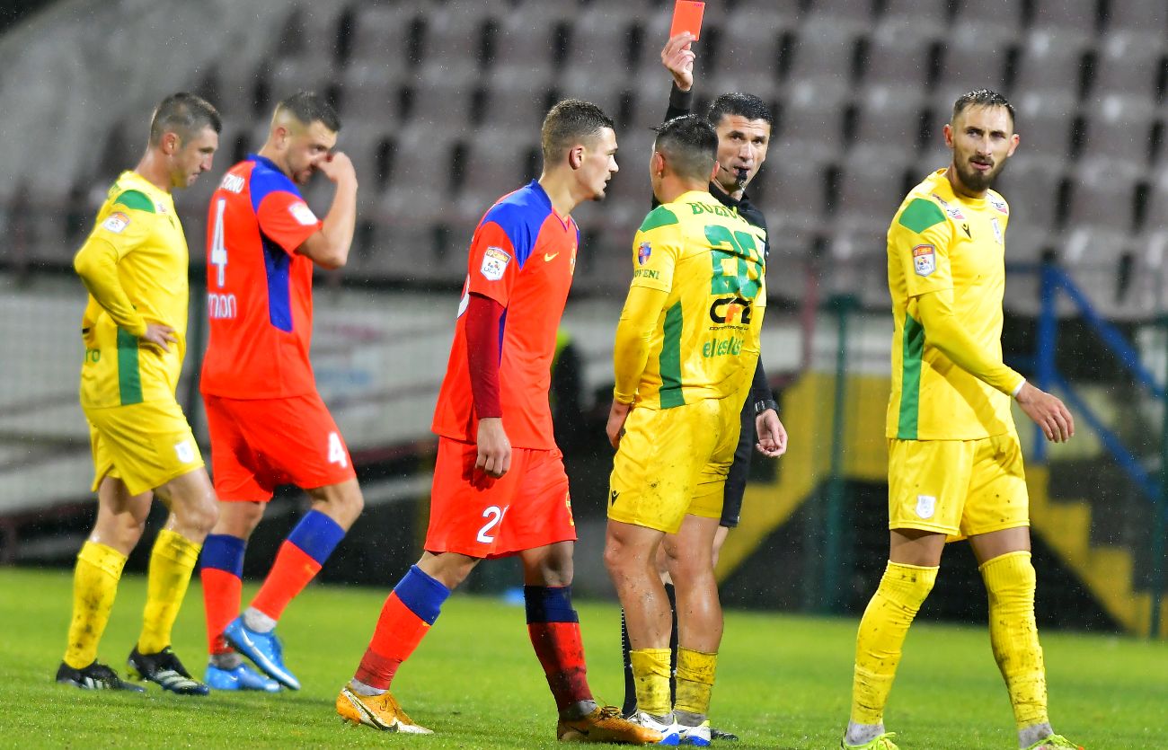 Transfer spectaculos! Fotbalistul a semnat cu rivala din România