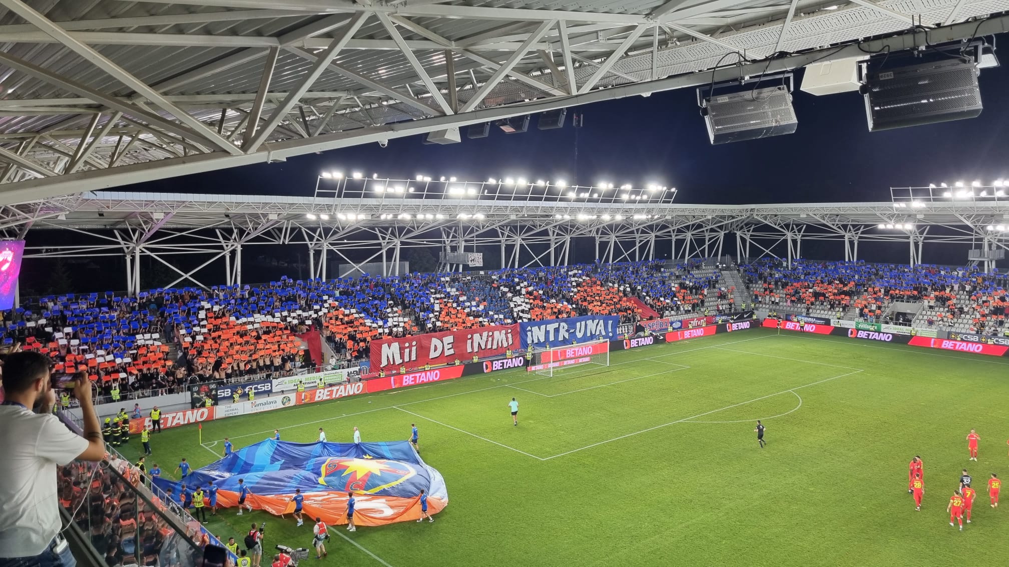 Banner-ul galeriei de la FCSB care i-a amuțit pe dinamoviști