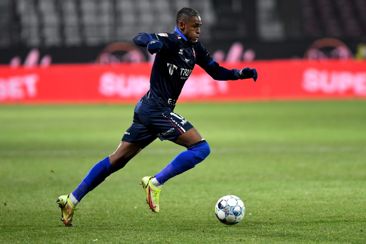 El este atacantul brazilian pe care îl vrea Gigi Becali la FCSB! A ...