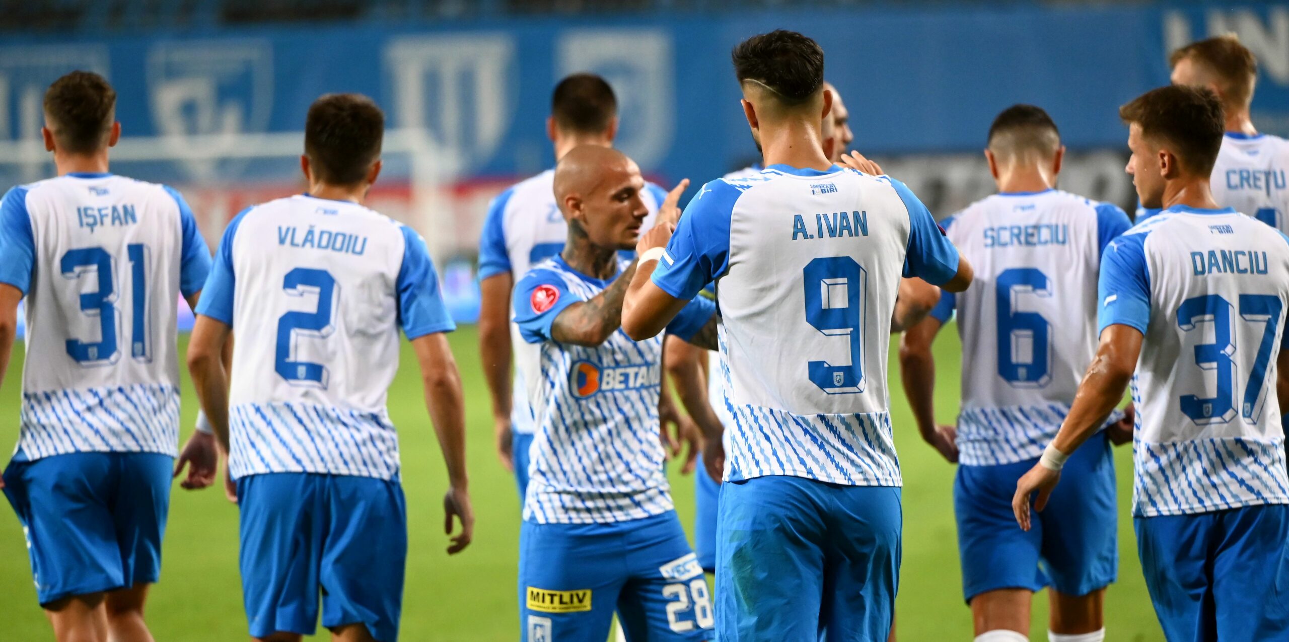Jucătorii de la Craiova, după victoria cu Hermannstadt