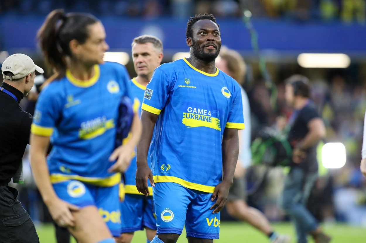 Michael Essien, surprins în Ghencea! Ce caută celebrul fotbalist ghanez ...