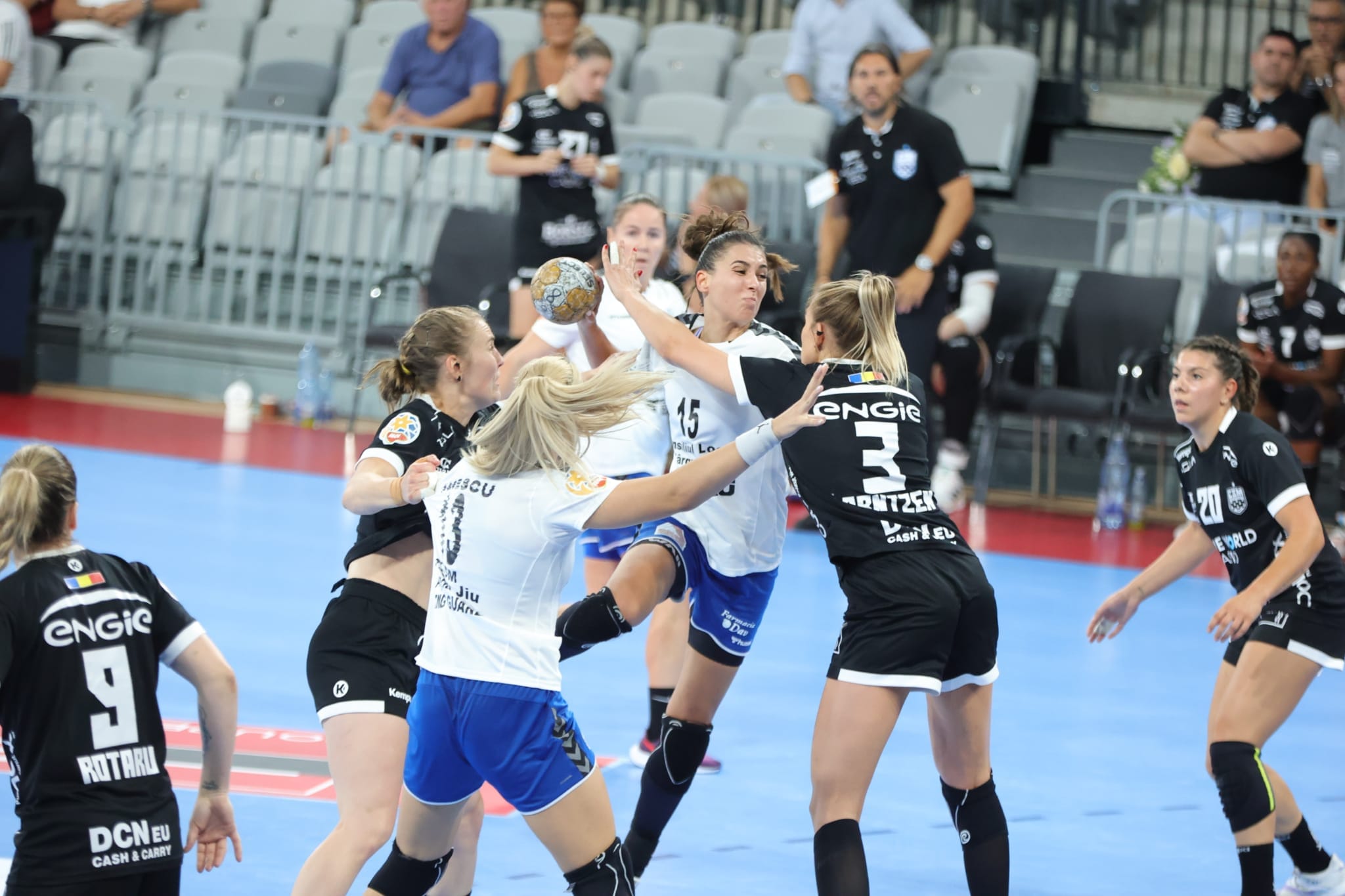 S-a stabilit Supercupa României la handbal feminin