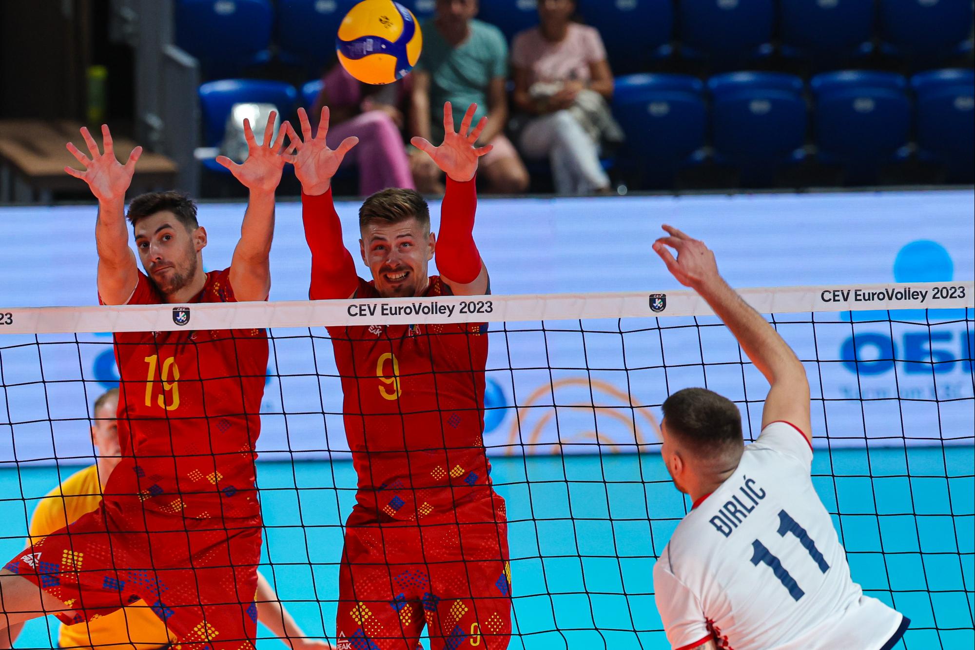 Cine e adversara României din sferturile Europeanului de volei masculin