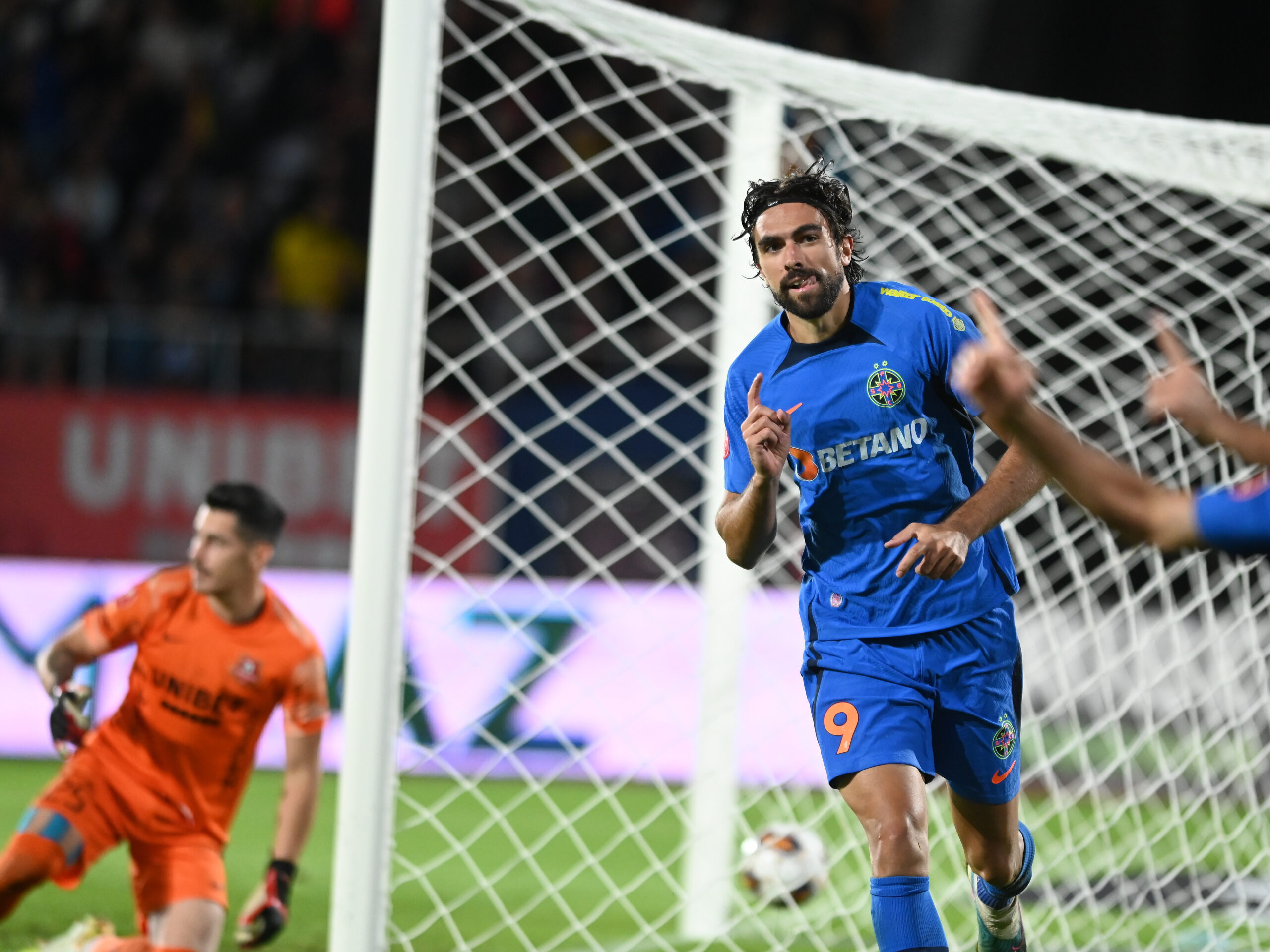 Andrea Compagno continuă să impresioneze