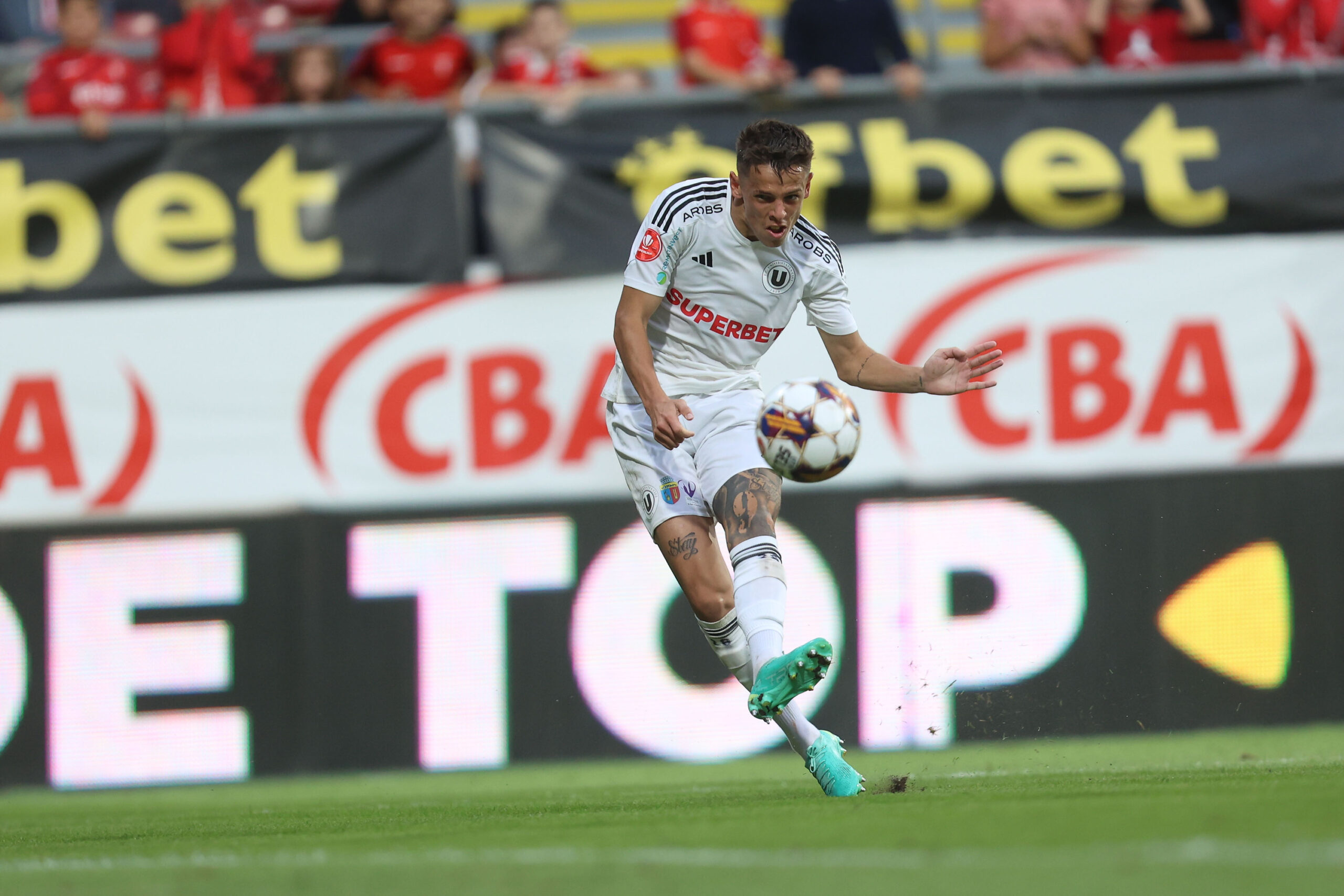 Ce urmează pentru Alexandru Cîmpanu după reacția grosolană din meciul UTA Arad - U Cluj. „Un ...