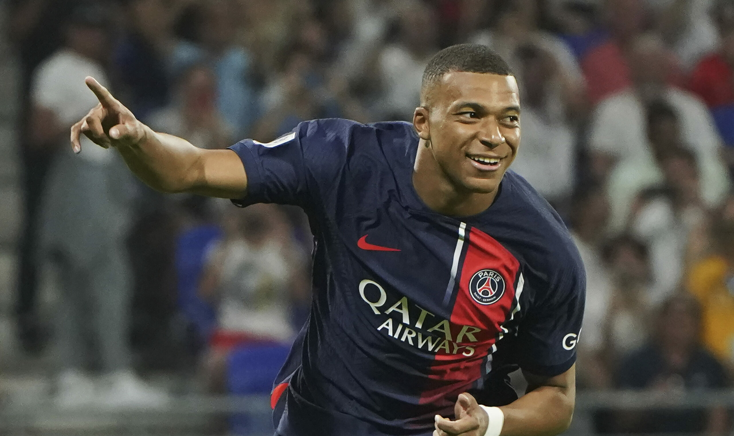 Momentul emoționant cu Kylian Mbappe, la PSG - AC Milan