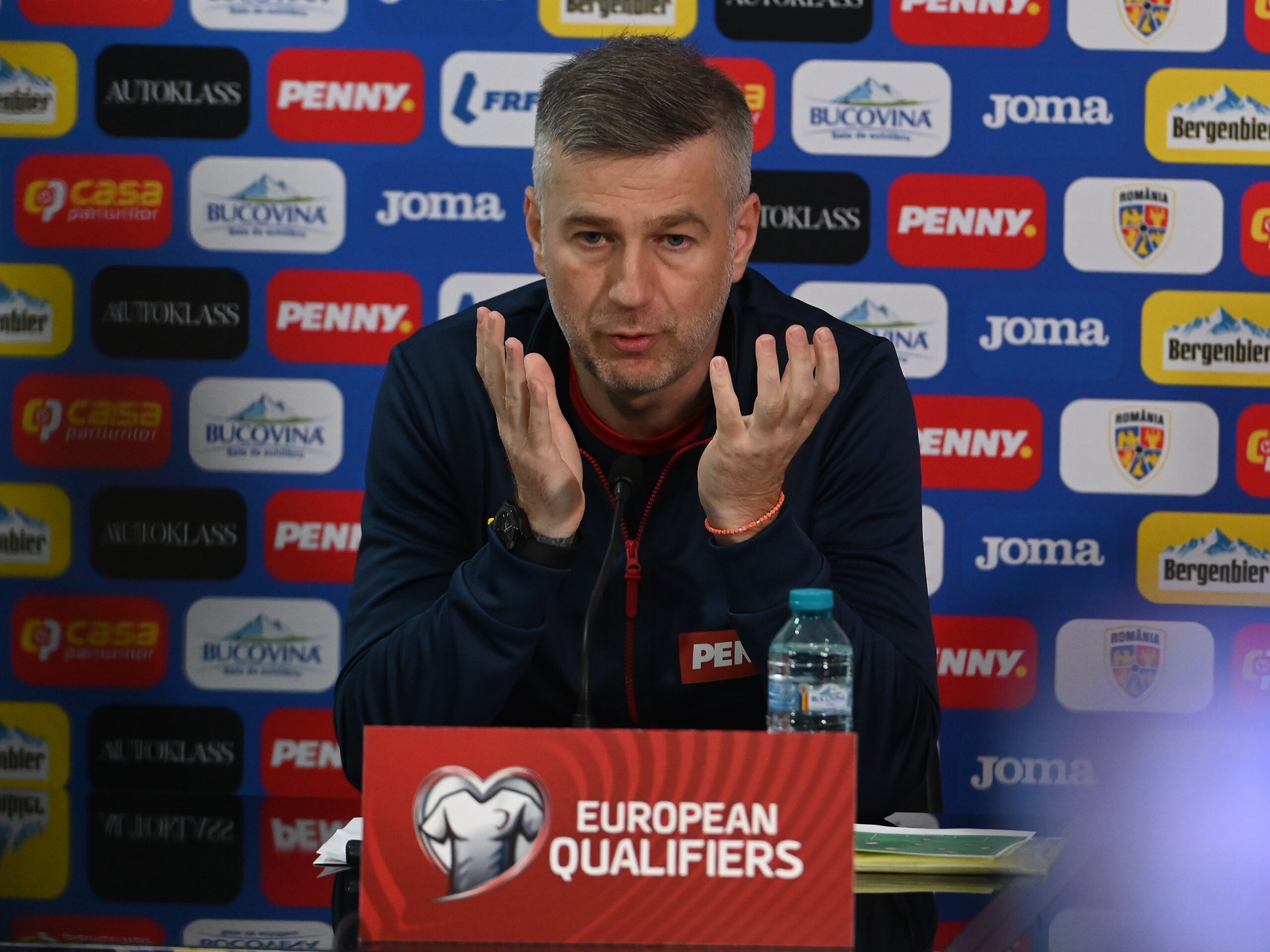 Edi Iordănescu, criticat pentru alegerile făcute la meciul România ...