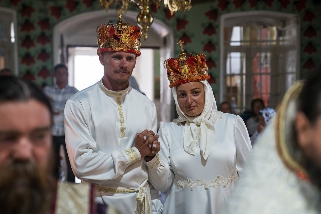 Nuntă mare la lipoveni! S-a însurat Cătălin Chirilă