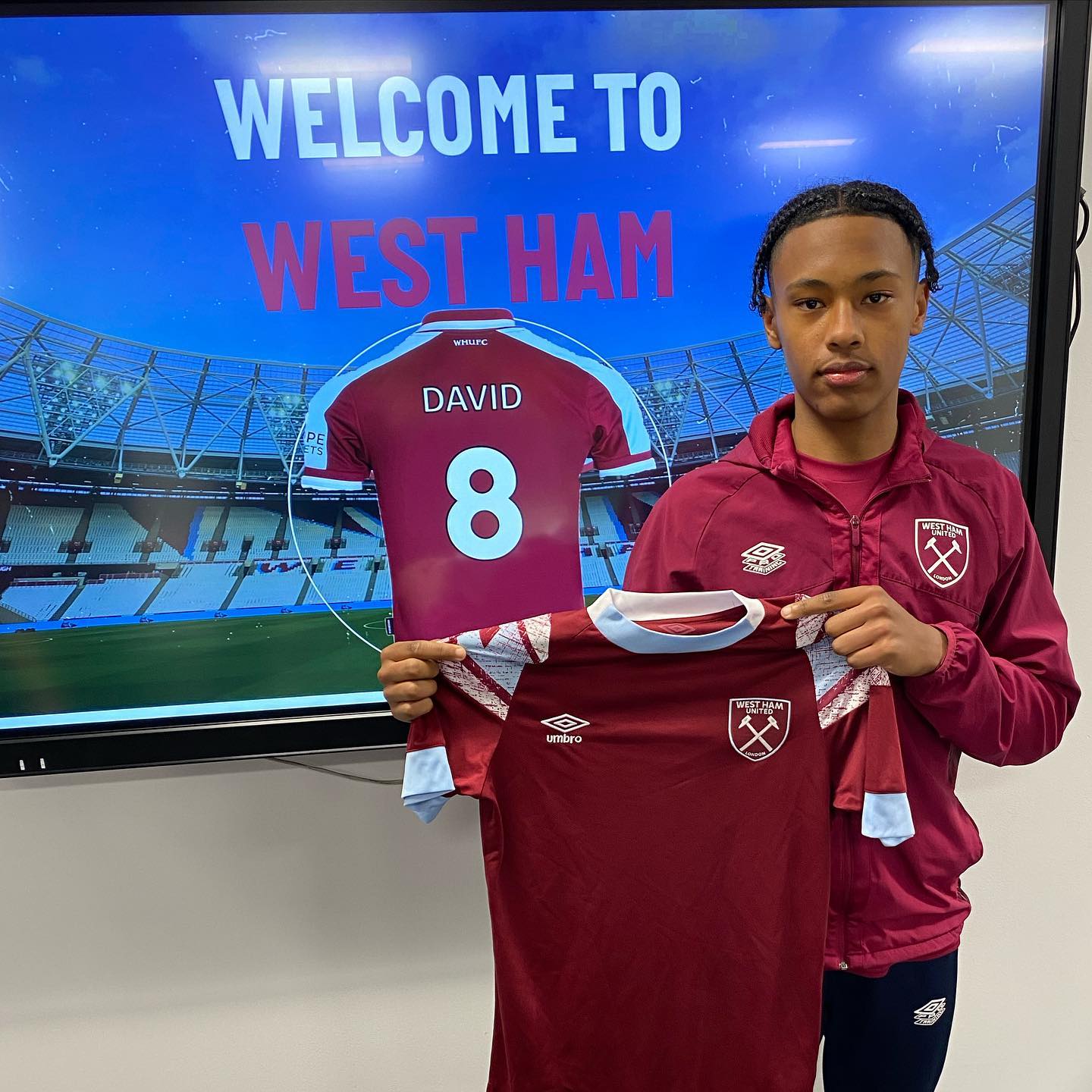 David Anugo a semnat cu West Ham United
