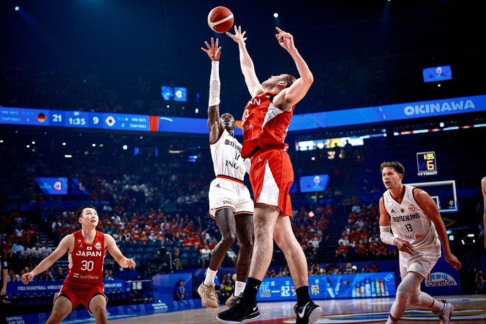 Starul de la Mondialul de baschet descoperit de un antrenor român!