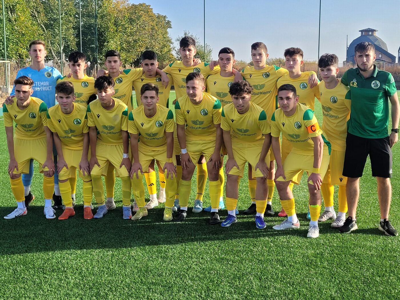 Am găsit cea mai în formă echipă de fotbal din România! Are un ...