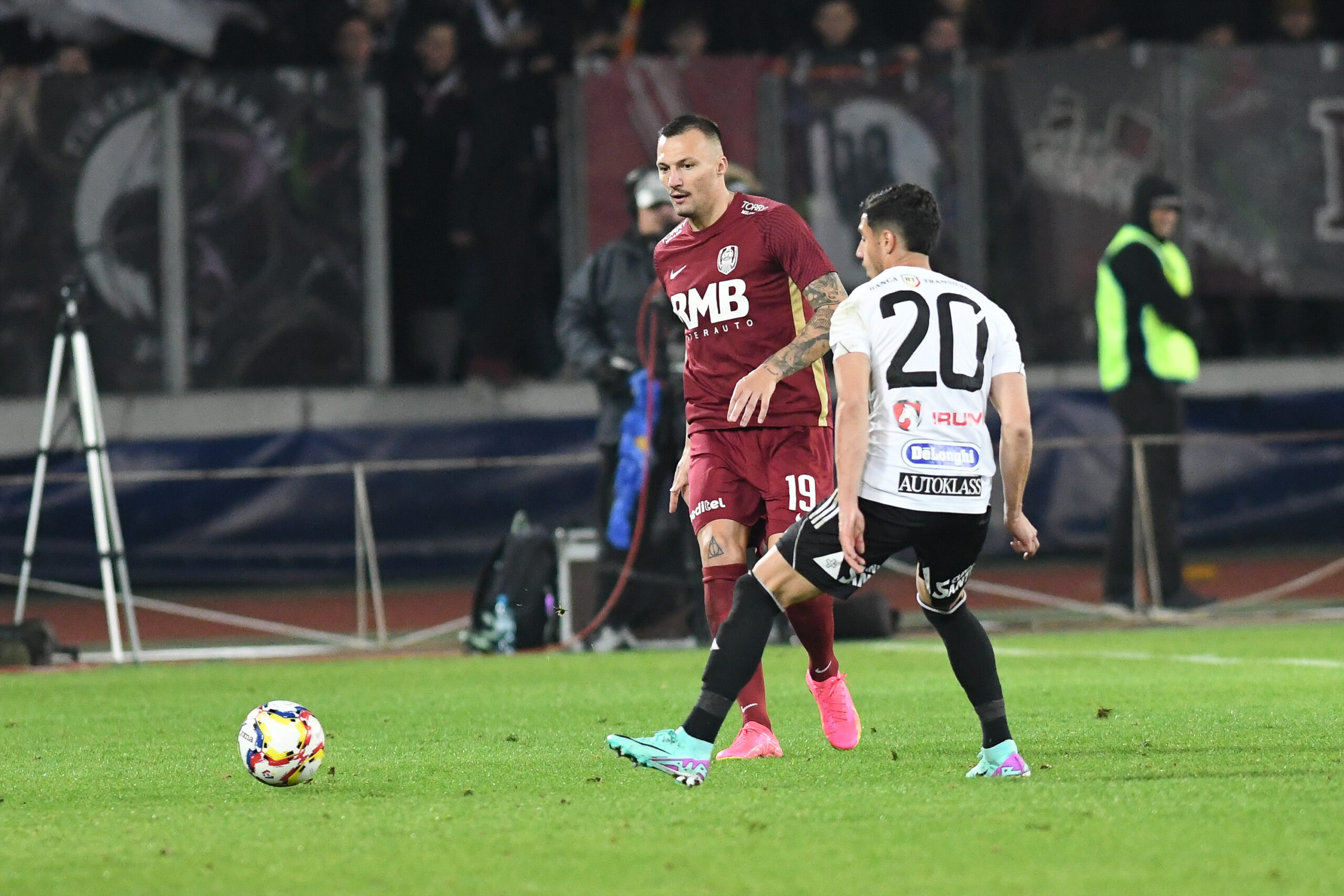 Jucătorii lui CFR Cluj, resemnați după 1-1 cu rivala U Cluj