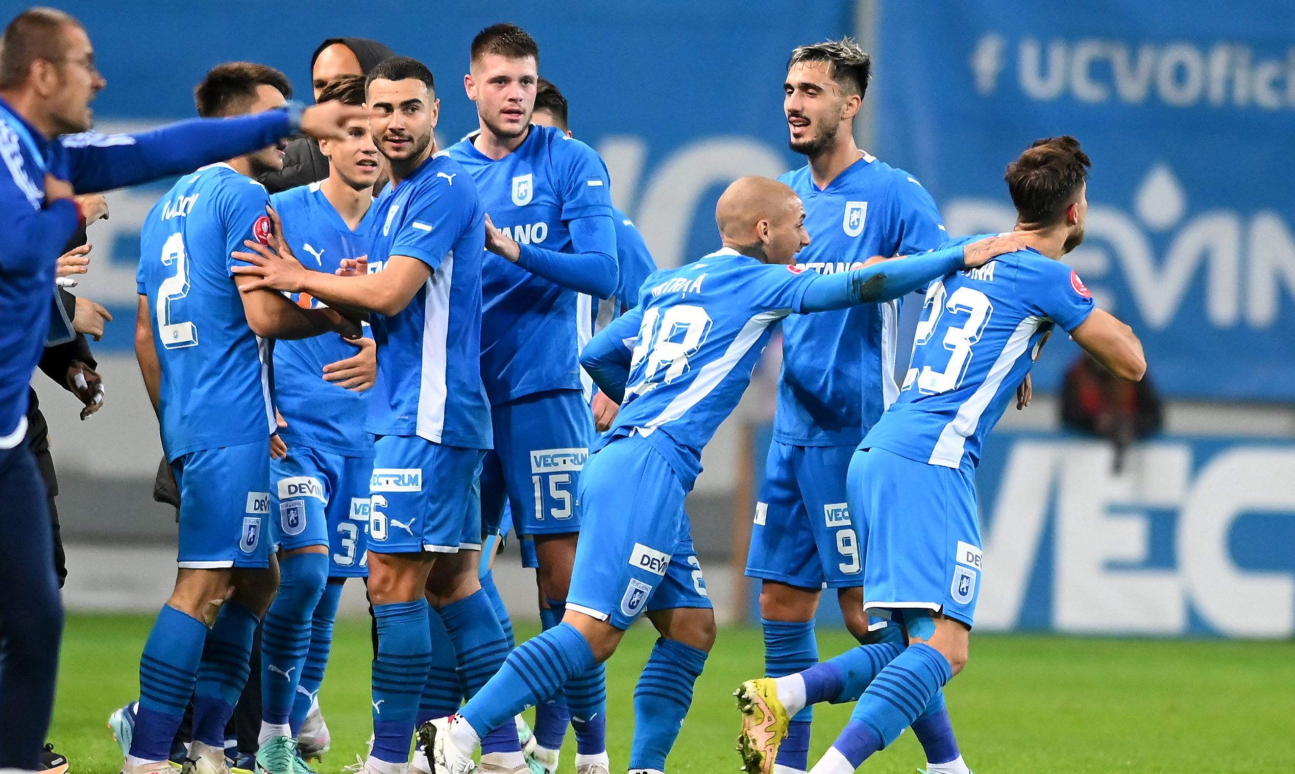 Noul antrenor al Universității Craiova a venit la derby-ul cu FC U