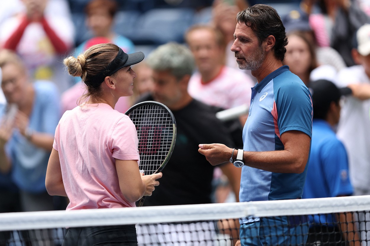 Primele imagini de la cina Simonei Halep cu Patrick Mouratoglou. Cum s-au purtat cei doi după ce ...
