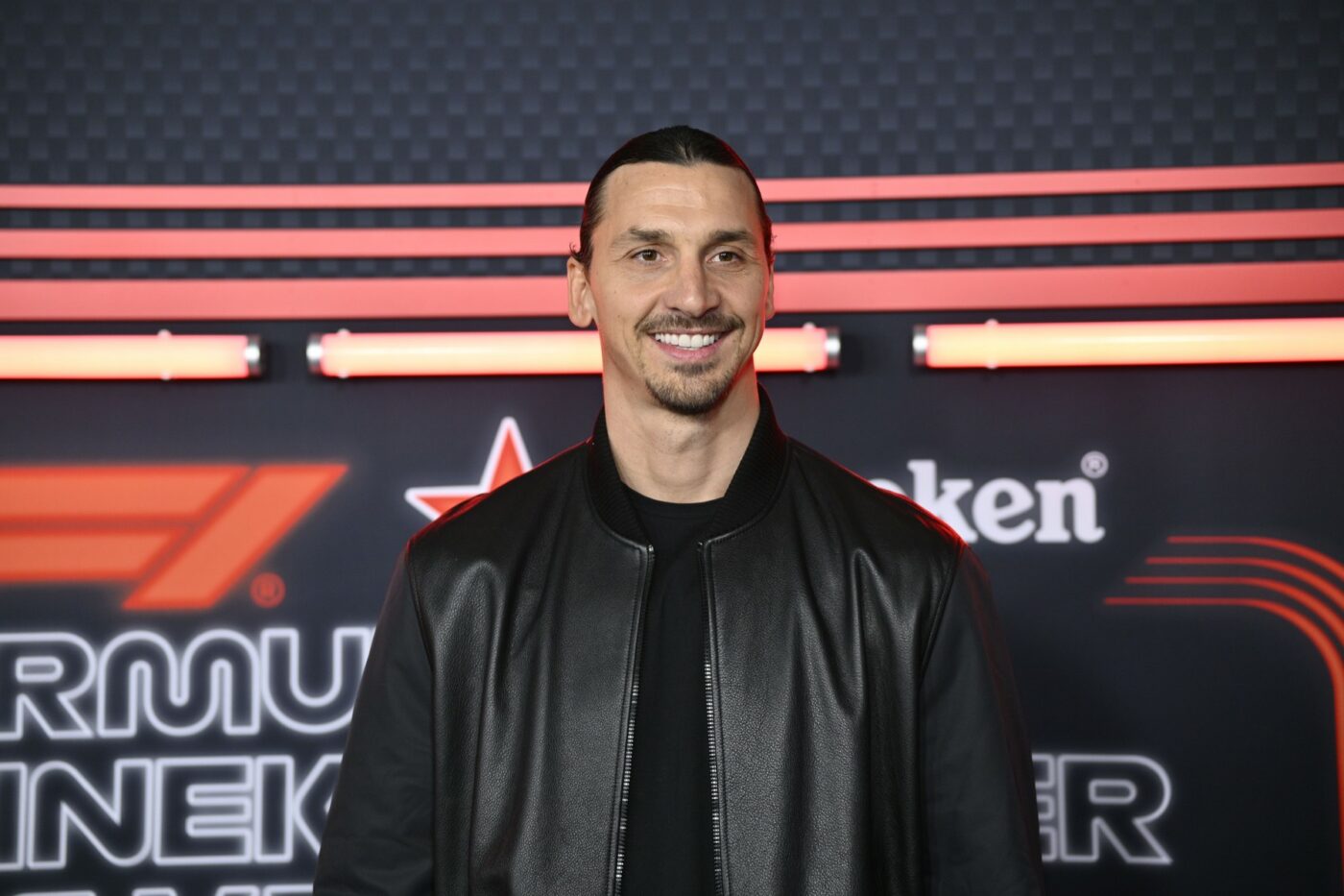 Max Verstappen a câștigat cursa istorică de la Las Vegas! Ce a făcut ...