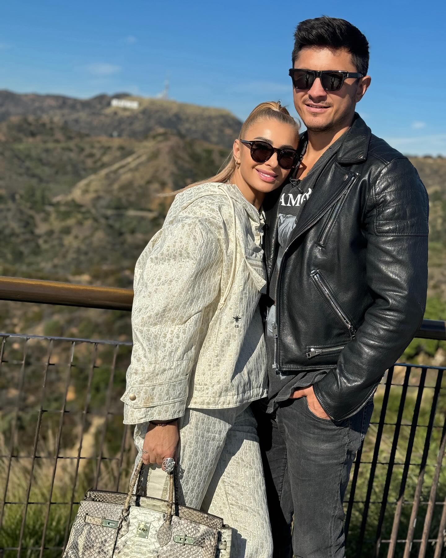 Ce avere are „unicul” Ronald Gavril, bărbatul cu care se iubește acum Anamaria Prodan! Suma din ...