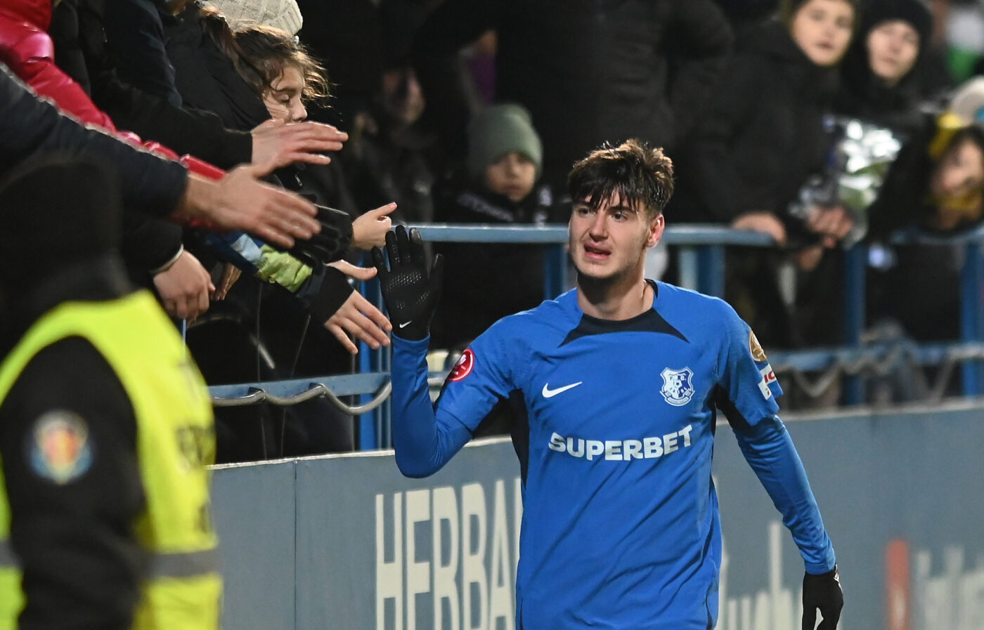 S-a decis transferul imediat al lui Adrian Mazilu de la Brighton! Unde ...