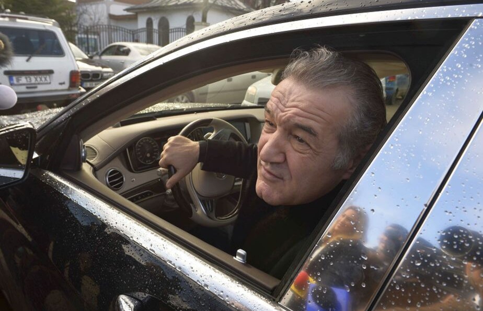 Care e ultima mașină din viața lui Gigi Becali. Nu-și va mai lua altă ...