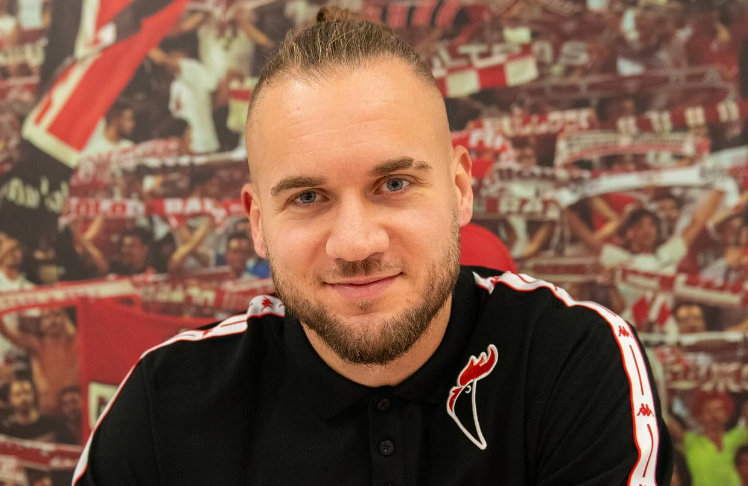 Bari l-a prezentat oficial pe George Pușcaș