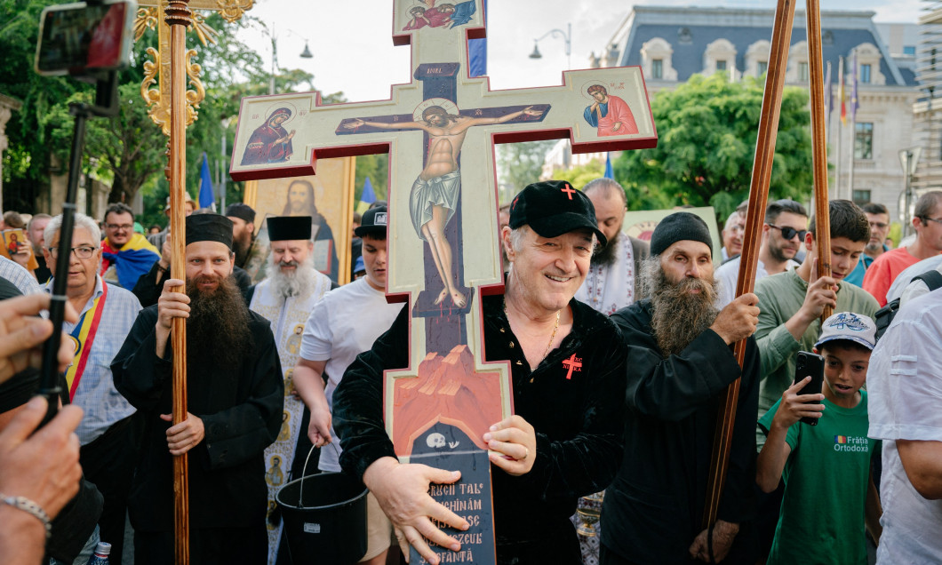 Dialogul părintelui Vlad Pimen cu Maica Domnului: „Să mă sune Gigi ...