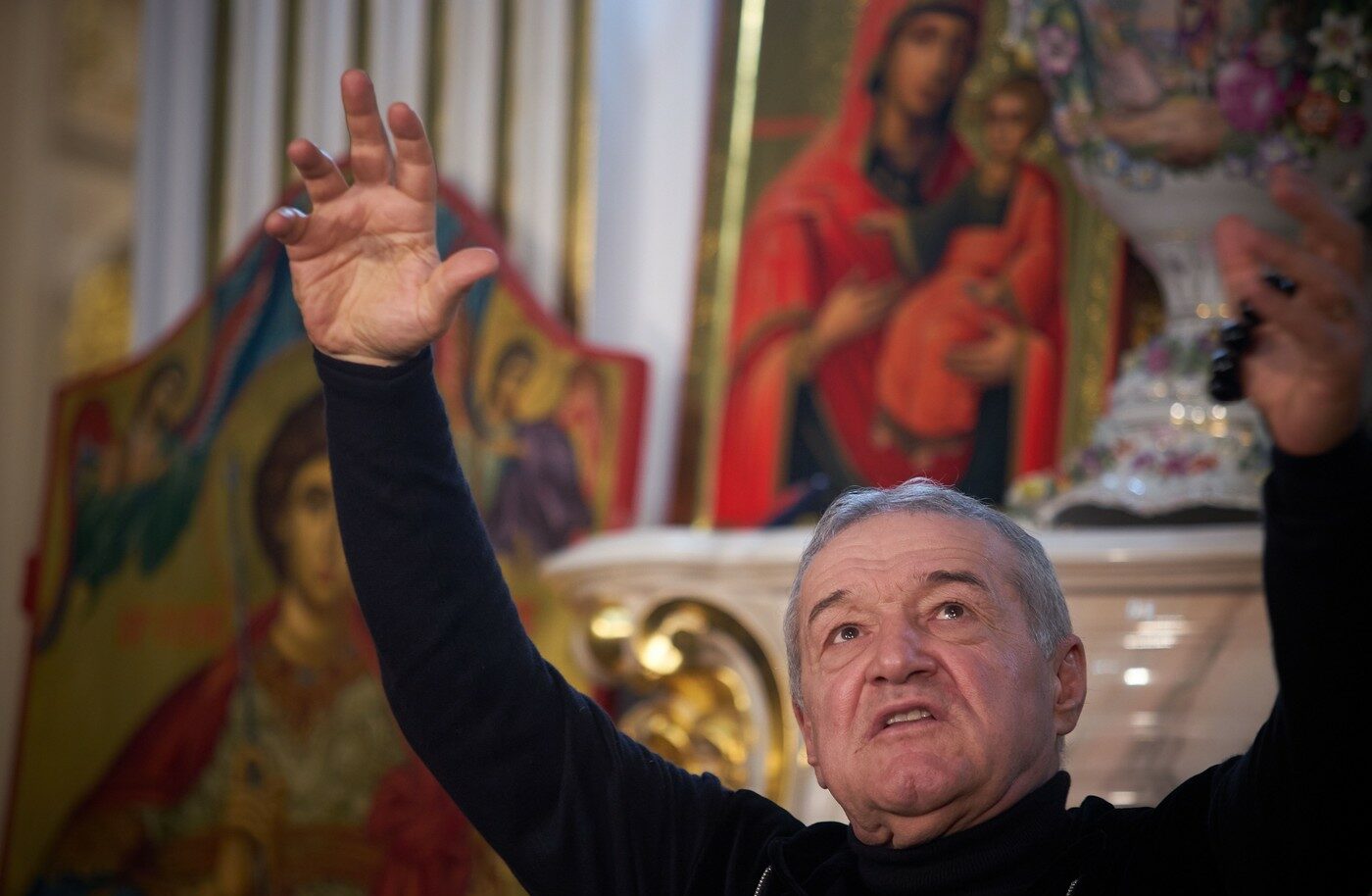 Gigi Becali pregătește cel mai mare foc de artificii din istoria ...