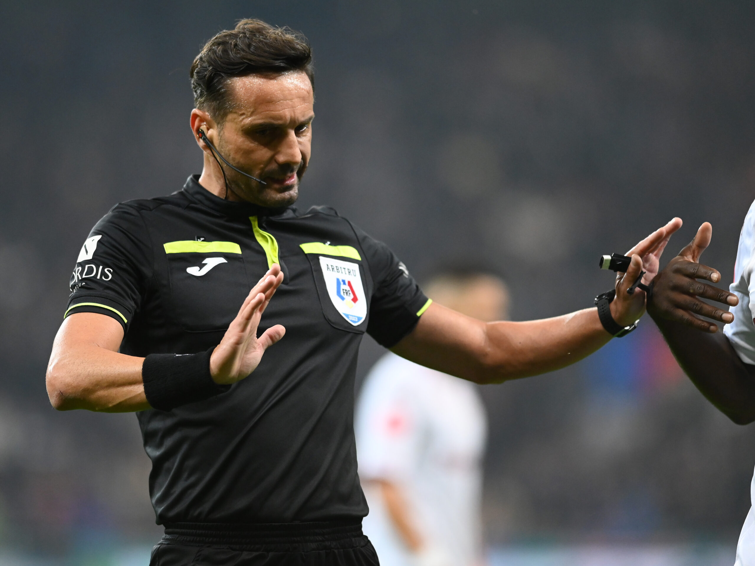 Sebastian Colțescu a ajuns la Liga 4! Arbitrează azi derby-ul județului ...