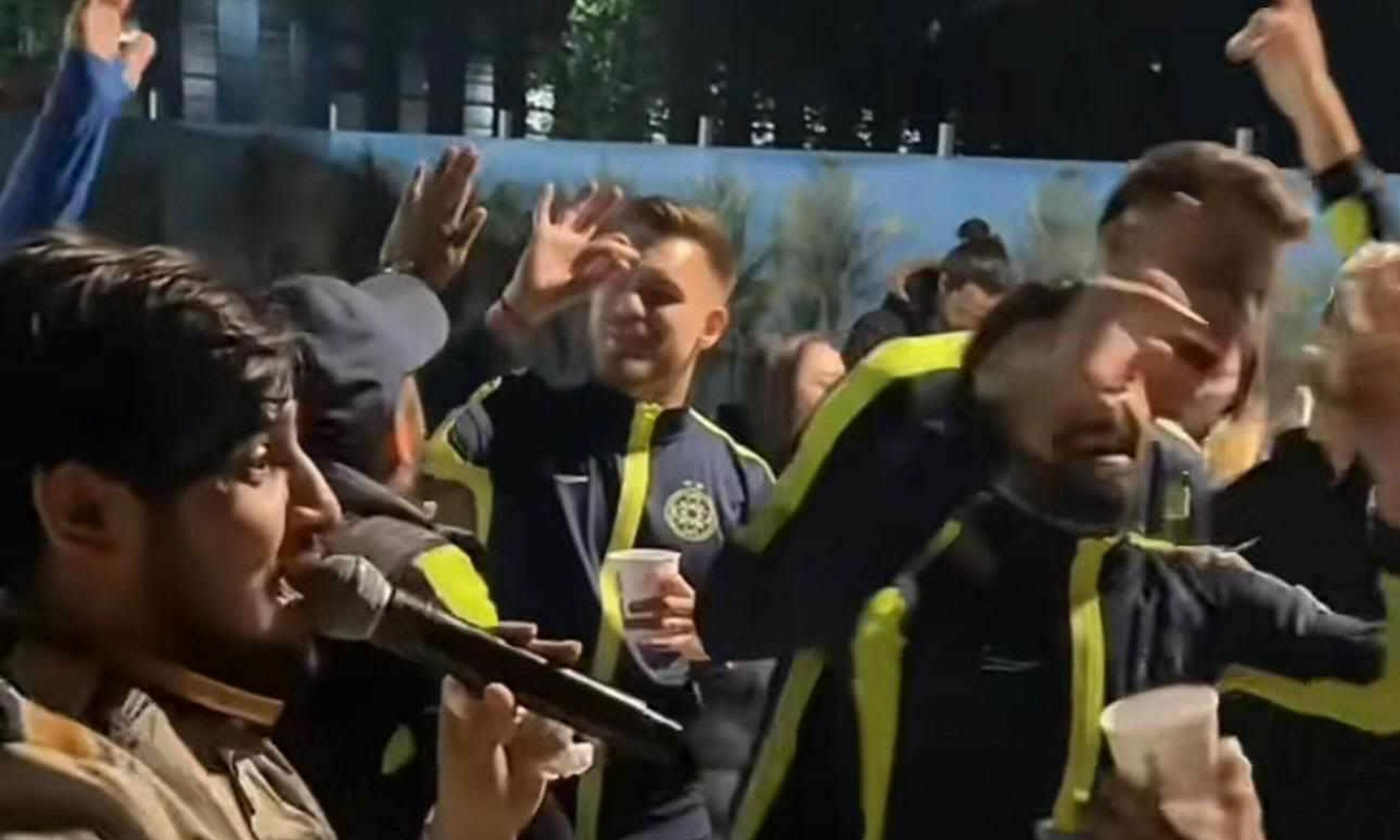 „Șerpii” din vestiarul FCSB s-au dat de gol la petrecerea campioanei ...