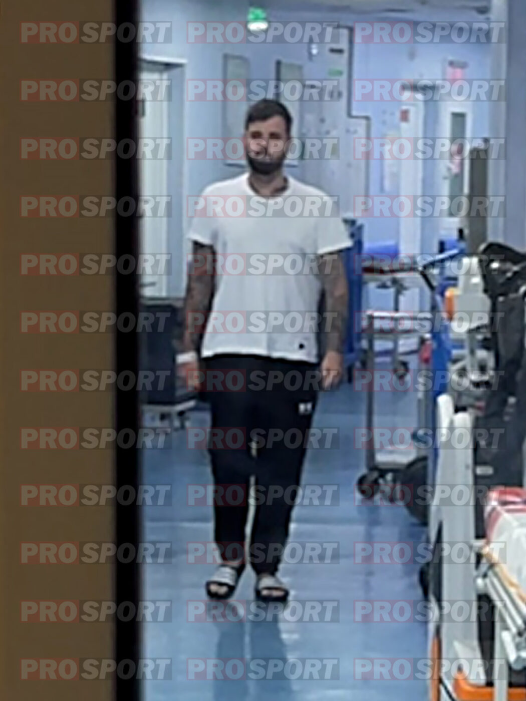 Adrian Mititelu jr., fițe de milionar la Saint Tropez. Imaginile ...