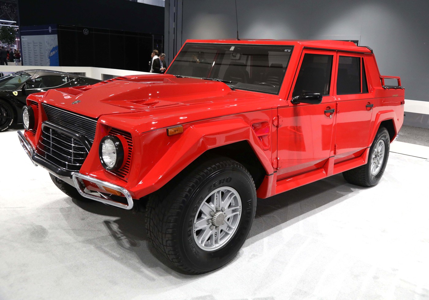 Cum arată un Lamborghini LM002 Wagon vechi de 35 de ani