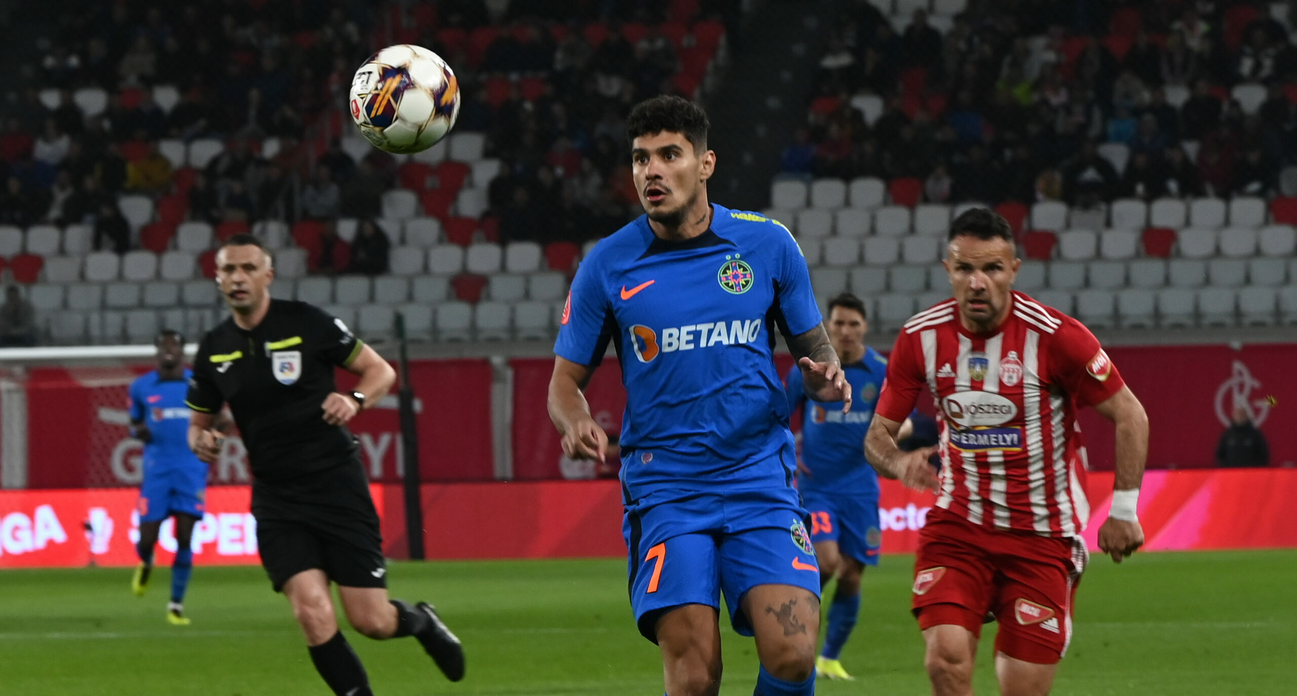 Florinel Coman l-a sunat pe Gigi Becali