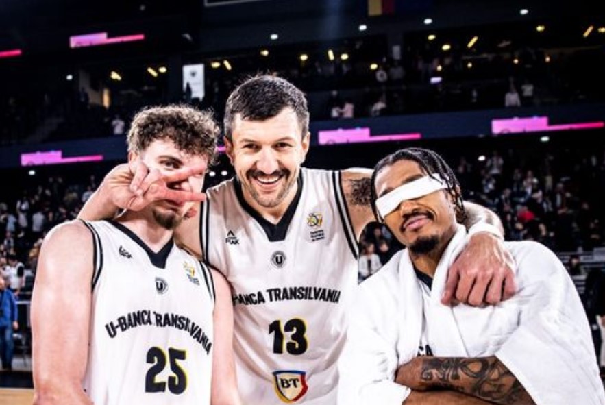 S-au jucat primele meciuri din semifinalele Ligii Naționale de baschet ...