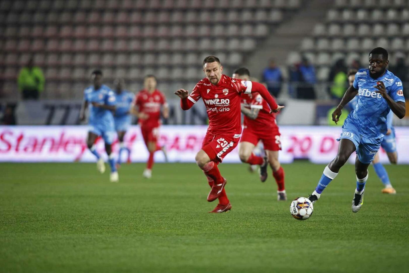 Aici se joacă retrogadarea lui Dinamo București! Decizia de ultimă oră luată de șefii alb-roșilor