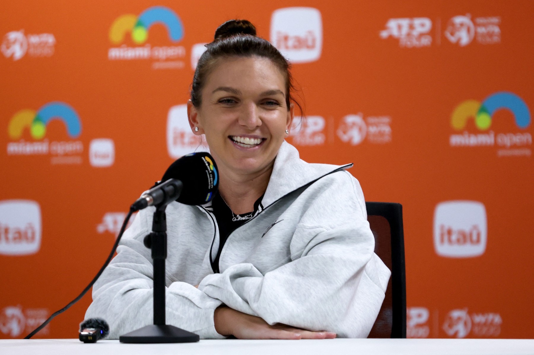 Cum s-a lăsat pozată Simona Halep de Paște, la câteva ore după ce a ...