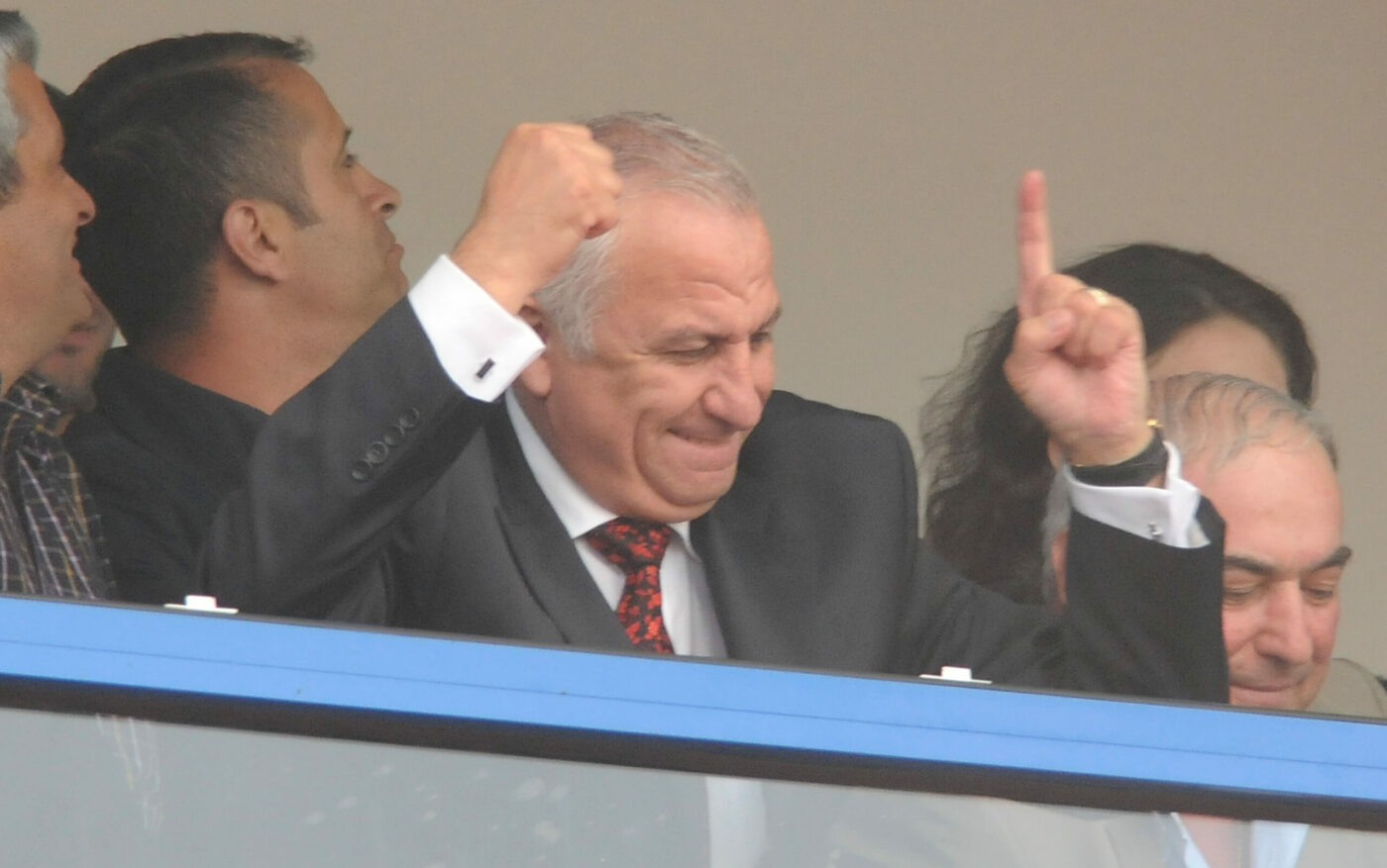 Fiul fostului patron din fotbalul românesc, prieten la cataramă cu Gigi ...