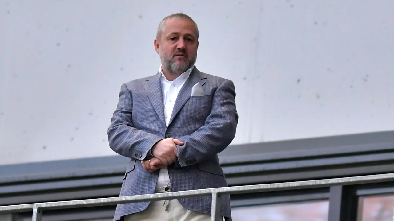 Pavel Badea îi cere lui Mihai Rotaru să aducă jucători de valoare la ...