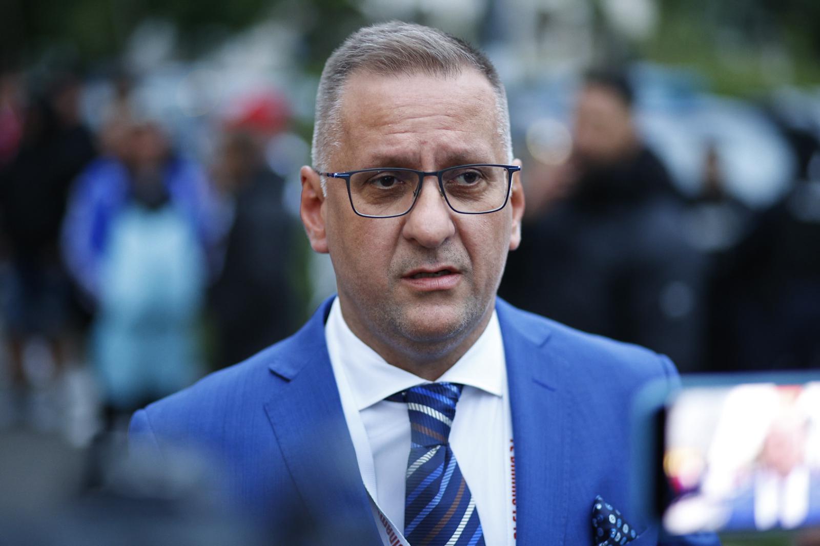 Răzvan Zăvăleanu, atac dur împotriva lui Mircea Rednic chiar înainte de ...