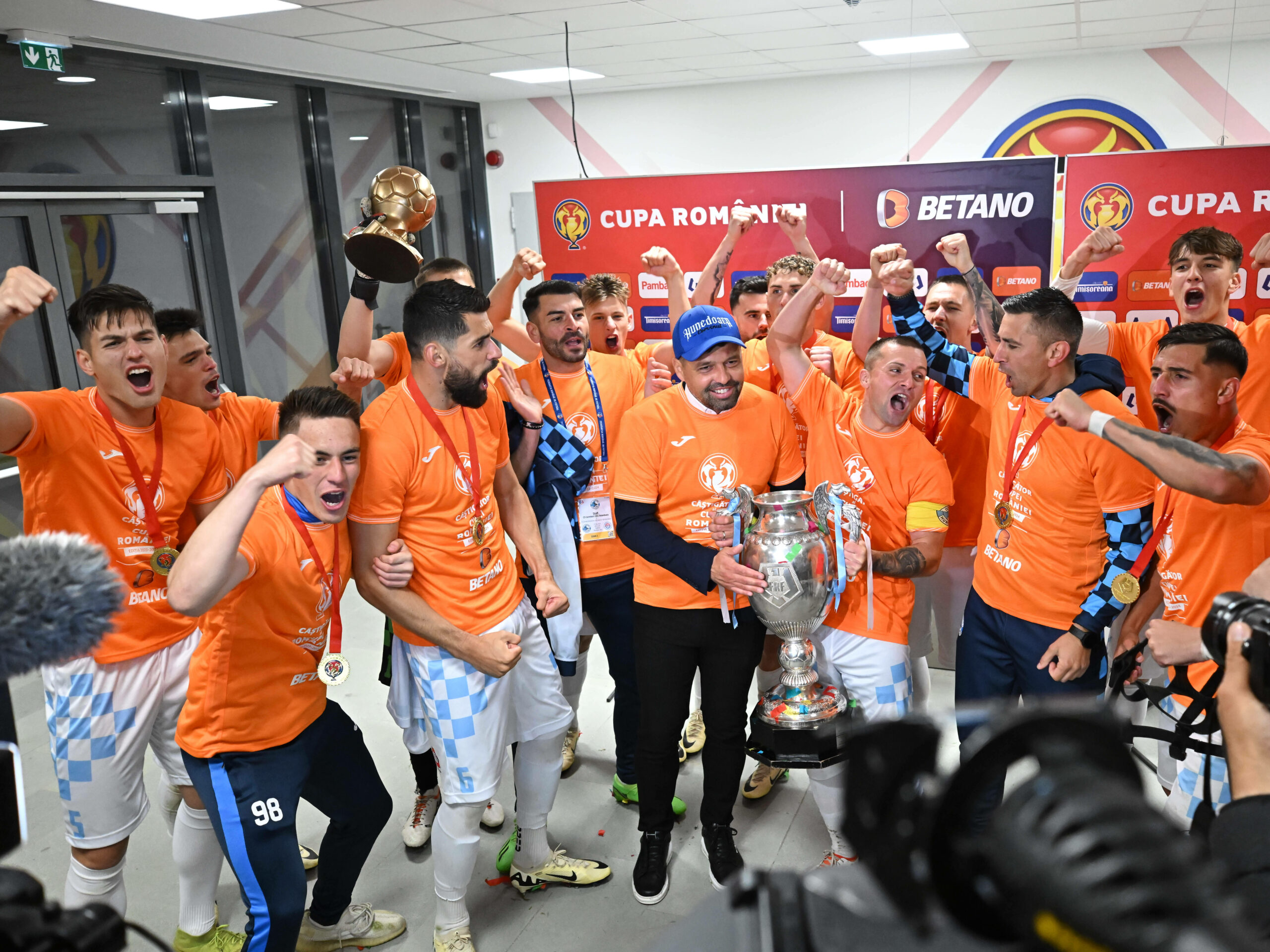 Ce adversar va avea Corvinul Hunedoara în turul 2 preliminar al Europa ...