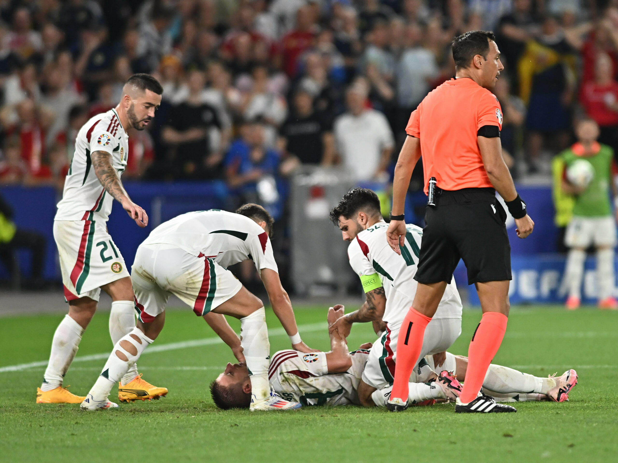 Cum a ajuns să arate Barnabas Varga, fotbalistul maghiar care a fost la ...