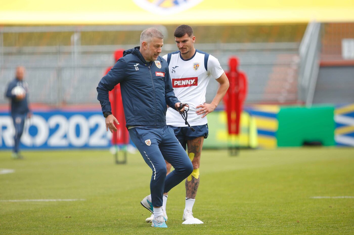 Edi Iordănescu împlinește azi 46 de ani! Descoperă cele 11 imagini ...