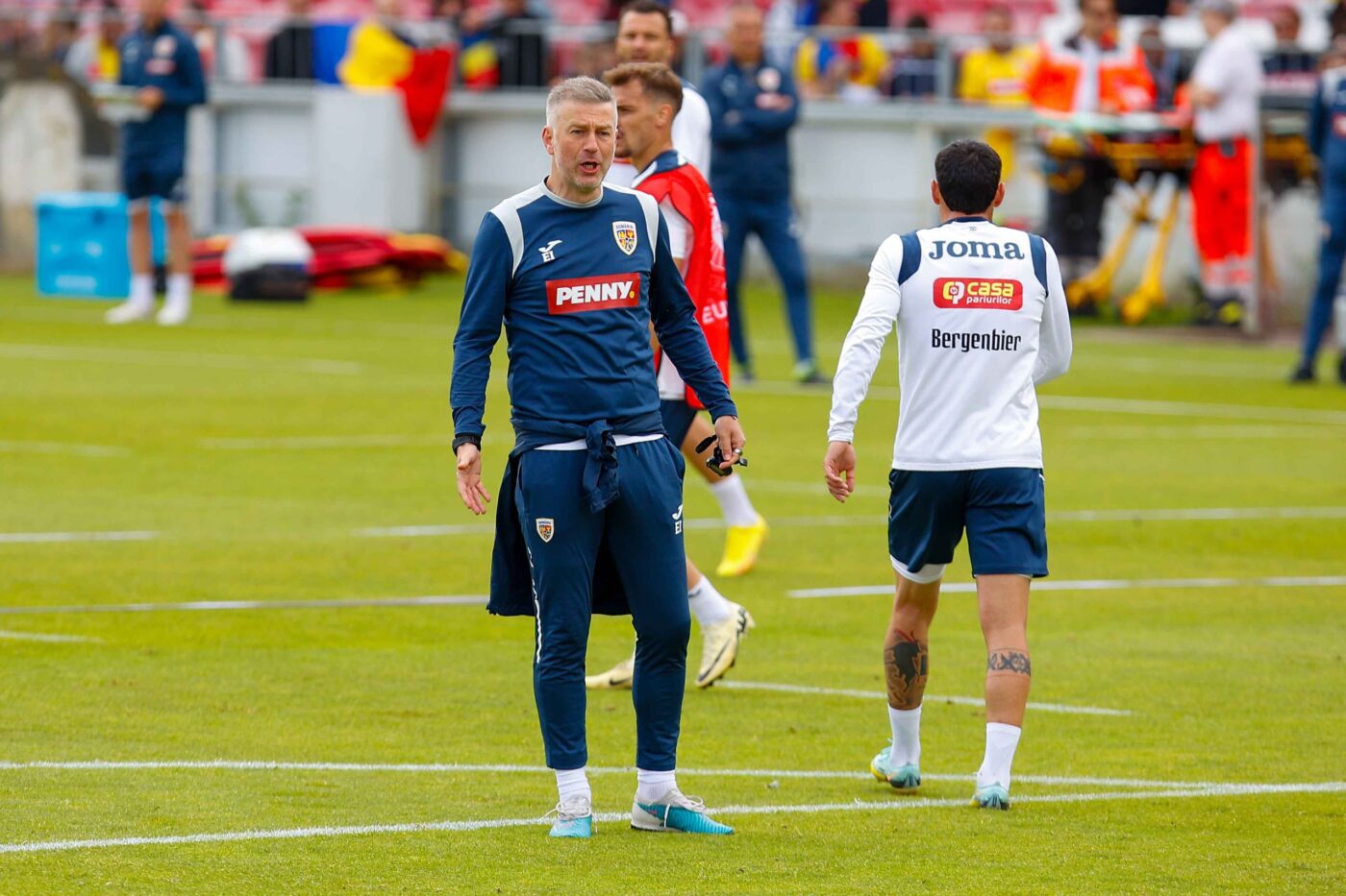 Edi Iordănescu împlinește azi 46 de ani! Descoperă cele 11 imagini ...