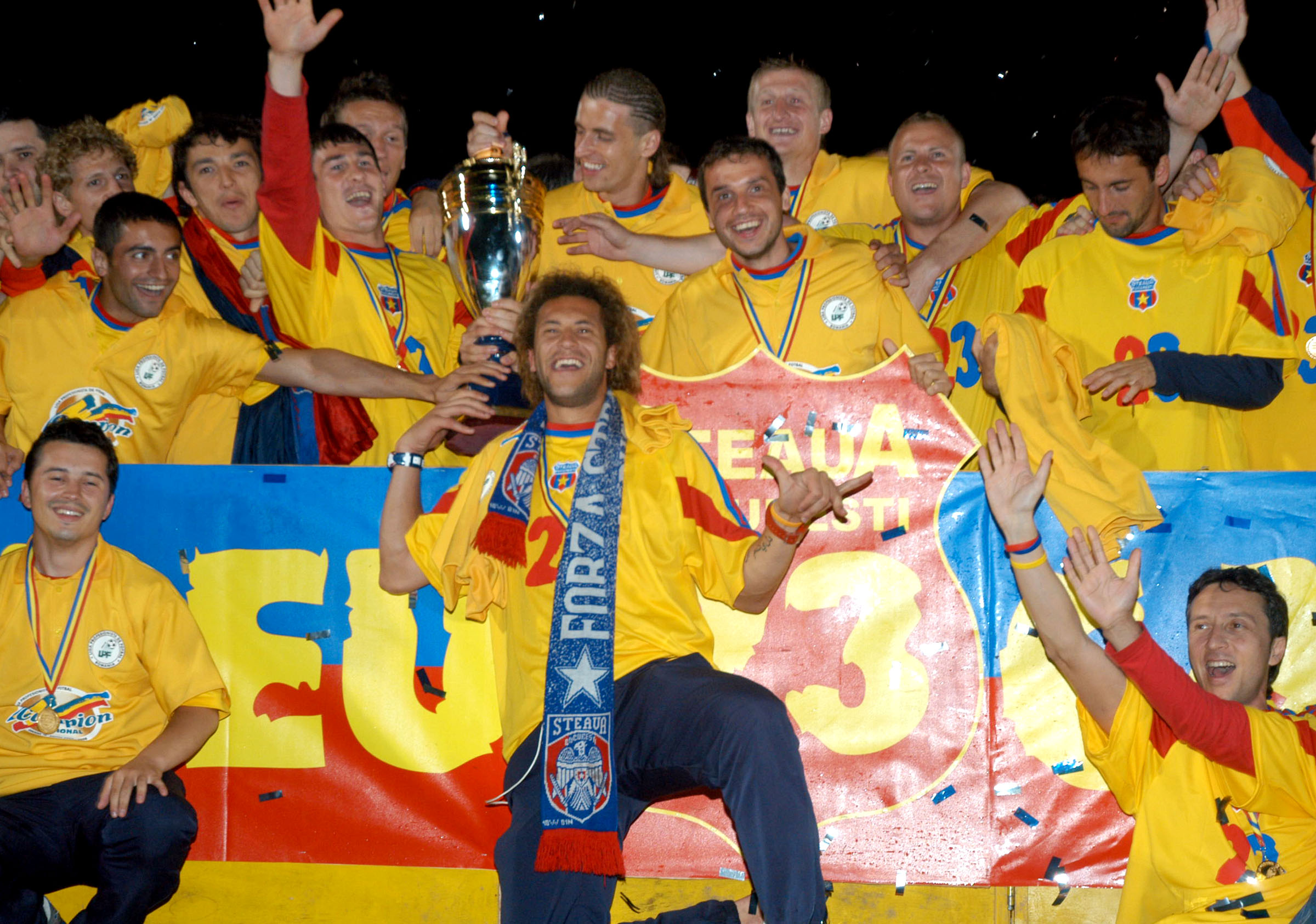 Greu de recunoscut: cum arată la 44 de ani fostul fotbalist al lui Gigi ...