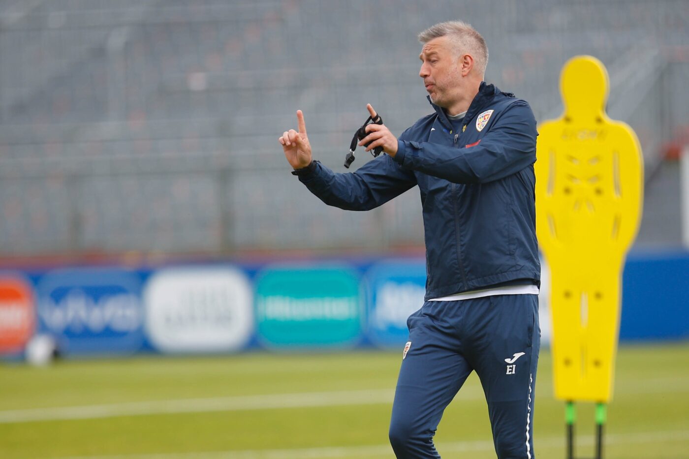 Edi Iordănescu împlinește azi 46 de ani! Descoperă cele 11 imagini ...