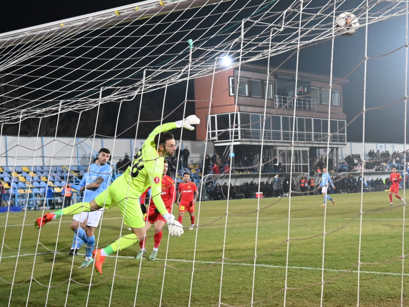 Transfer neaşteptat la FCSB! Vine de la echipa finului Pandele