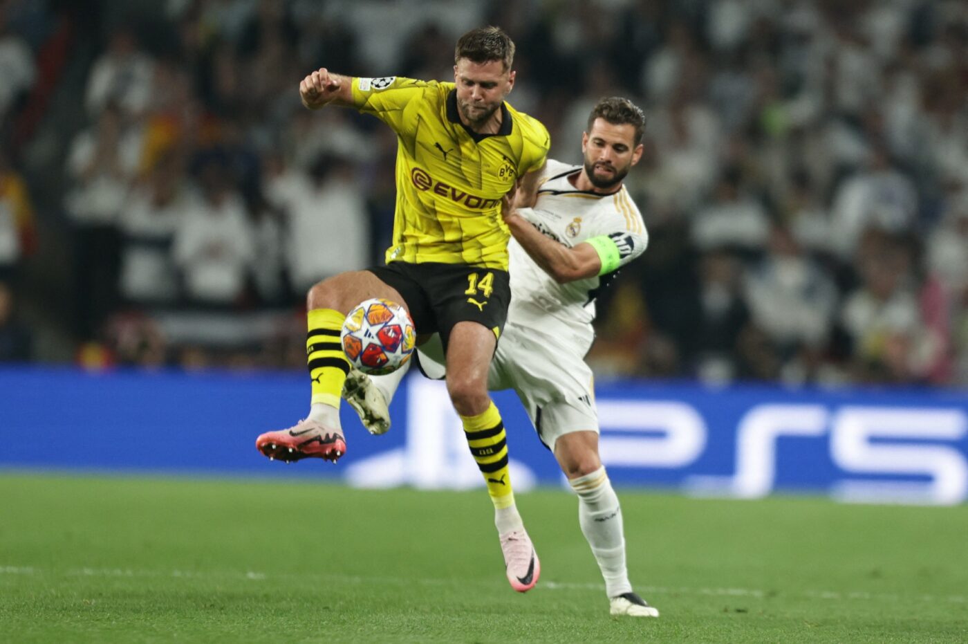 Gluma anului: Laszlo Dioszegi vrea să-l transfere la Sepsi pe atacantul Borussiei Dortmund, după ...