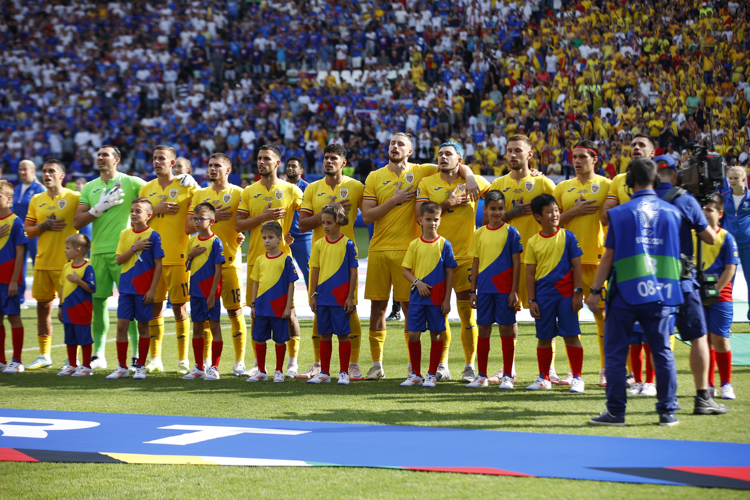 Echipa de start a României cu Olanda în optimi la EURO! Doi titulari ...