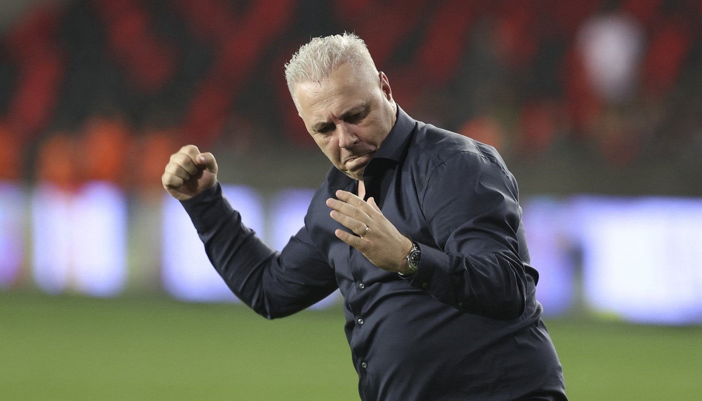 Marius Șumudică i-a cerut 6 transferuri lui Gigi Becali pentru ...