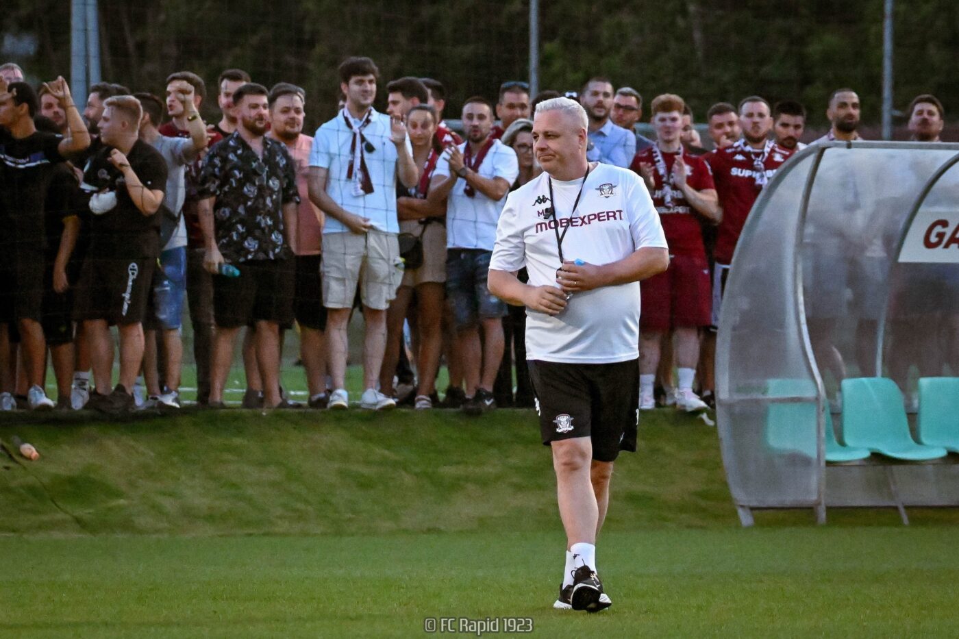 Primul jucător important care e out de la Rapid București după venirea ...