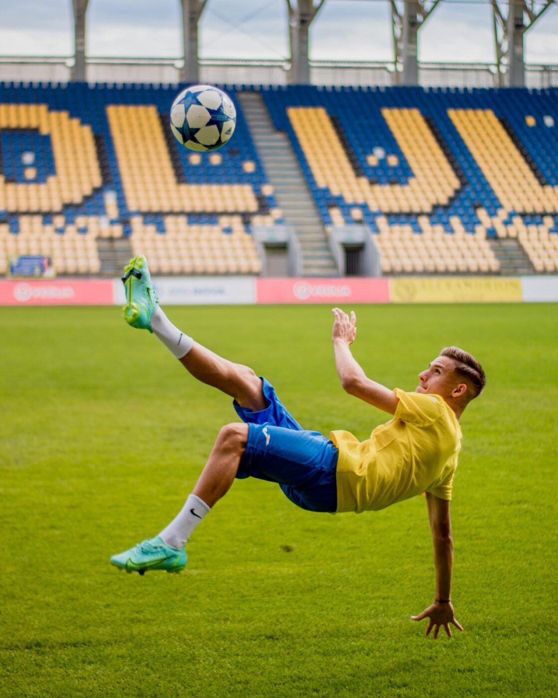 Sfinții Arhangheli Mihail și Gavriil în fotbalul românesc: echipa ideală a sărbătoriților din ...