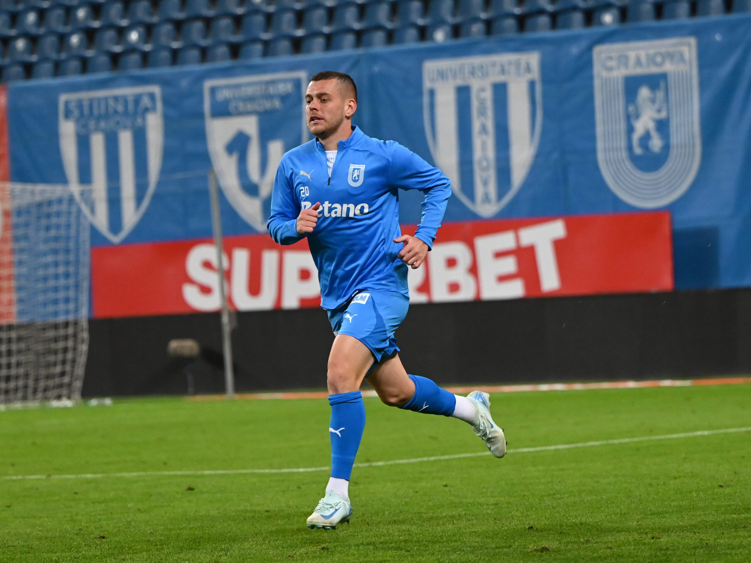 Alex Cicâldău a aşteptat în van să redebuteze la Universitatea Craiova ...